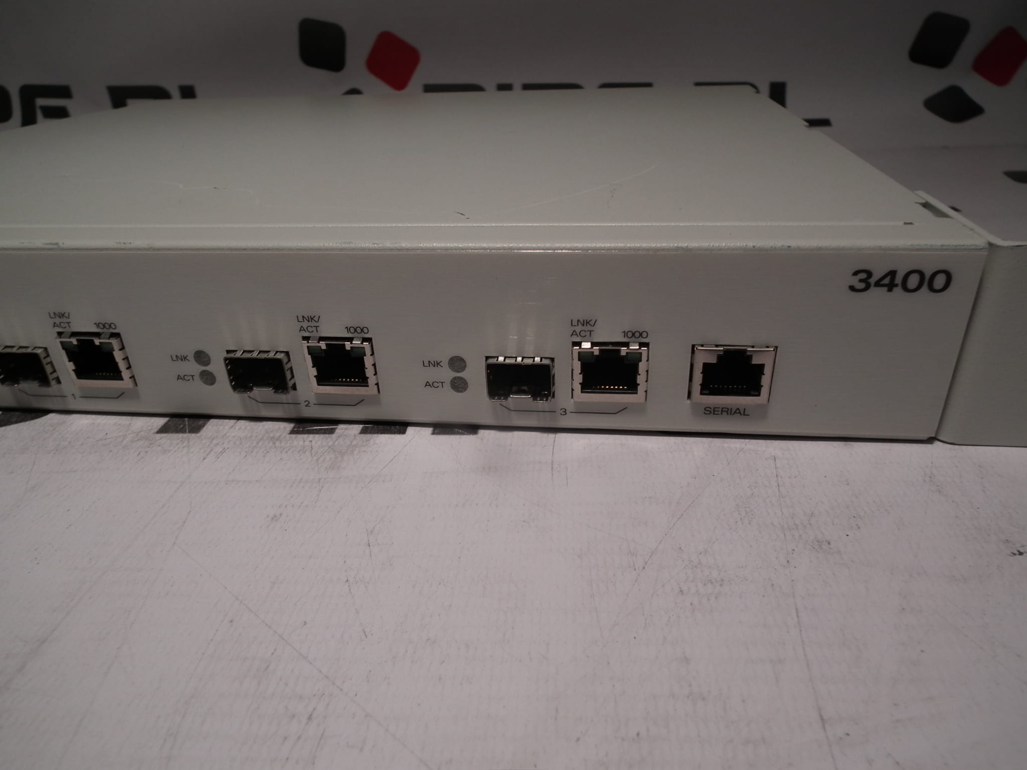 Kontroler Wireless LAN Aruba 3400 RIPE.pl Poleasingowe Serwery ...